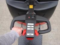 China CE Warehouse Material Handling Equipment 1 Ton Electric Stacker Battery Drive for sale