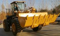 China Hydraulic 5 Ton  656D 656G Compact Wheel Loader for sale