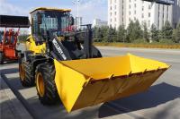China Compact 30 Km/H 4550mm Dumping 2.2m3 Mini Steer Loader for sale
