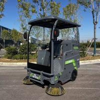 China Commercial Floor Sweeper Lightweight Maneuverable For Indoor / Outdoor Use for sale