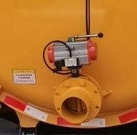 China Export-Quality Vacuum Sewage Suction Truck with 6.68 Cubic Meters Tank Capacity and Customizable Vacuum Systems for sale