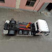 China 18T High Efficiency Hook Lift Garbage Truck with Hydraulic Hook Arm Mechanism and Detachable Container Type for sale