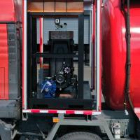 China Heavy-Duty 31T 14.13m³ Sewage Suction Truck with 5 Forwards & 1 Reverse Gearbox for Efficient Waste Removal for sale