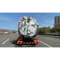 China OEM 2000L Capacity Euro 4 Emission Standard Carbon Steel Tank Vacuum Suction Truck for Septic and Fecal Waste for sale