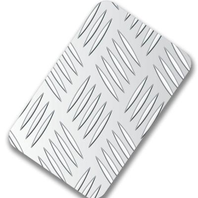 China Non Slip 304 Stainless Steel Embossed Sheet Checkered Plate Metal 600mm for sale