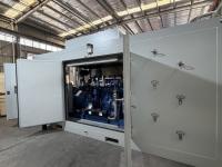 China 400kW Yuchai Engine Natural Gas Generator Set with Soundproof Canopy for Outdoor Power Supply for sale