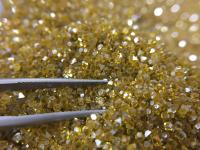 China Industrial HPHT Yellow Monocrystalline Diamonds 1.0-4.0mm for Diamond Tools Manufacturing for sale