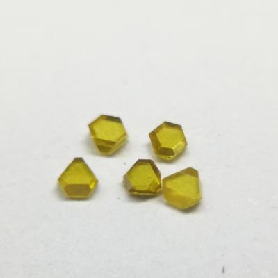 China HPHT Yellow (111) Orientation Mono Diamond Grit 2-3mm Inner Diameter 0.5-1.5mm Thickness for Wire Drawing Dies for sale