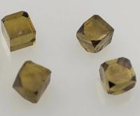 China 2.5mm Square Lab Grown Yellow Diamonds 1.1mm Thickness HPHT MCD for Polishing Tools for sale