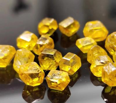 China Lab Grown Diamond Fancy Yellow HPHT Rough Diamond 0.1-4ct Uncut Raw Stone for Grinding for sale