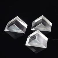 China Prism CVD Single Crystal Trigonal Diamond - Optical Grade with 1900-2200W/m·K Thermal Conductivity and >70% Transmission for sale