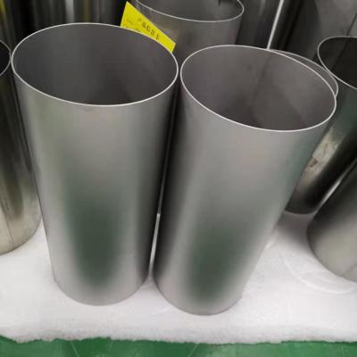 China Mirror Bright Rolled 0.3mm Thickness Moly Tube 99.95% Purity for sale