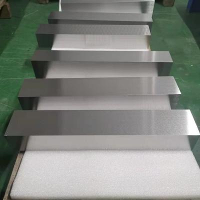 China 99.95% Purity Molybdenum Bar High Density Polished Square for sale