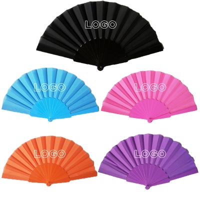 China Custom Portable Pp Plastic Hand Fan Folding Hand Held Fan for Wedding Decoration for sale
