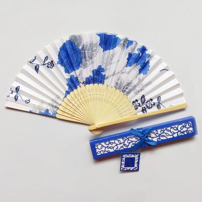 China Abanicos De Mano Blue Floral Fabric Customized Hand Fans Wedding Favors Foldable Hand Fans for Guests for sale