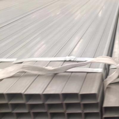 China Galvanized Rectangular Steel Pipe 20×40-200×200mm with 40-275g/m² Zinc Coating for Structural Applications for sale