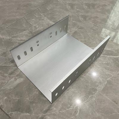 China Custom Rectangular Steel Cable Trays 400mm Width 2.0mm Thickness with Insulation for Industrial Use for sale