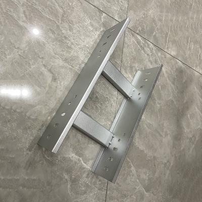 China Steel Cable Channel Tray 400mm Width 2-3m Length Wall Ceiling Mount Heat Dissipating ISO9001 Certified for sale