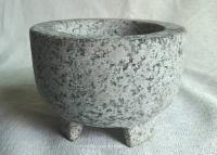 China Custom Shape Granite Stone Bowl Outside Honed Finish Non Toxic With 3 Legs for sale