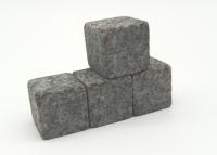 China Whiskey Chilling Stones Set of 4 or 6 Handcraft Premium Granite Cubes Sipping Rocks for sale
