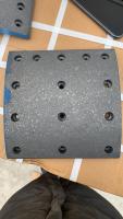 China Non-Asbestos Brake Shoe Lining 176x200mm 13.7/18.7mm WVA19939 for European Trucks 2023- for sale