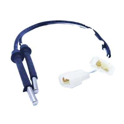 China Standard Size Temperature Sensor 8114-01176 for Heavy Truck Bus 12V for sale