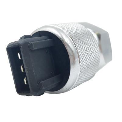 China Customizable Speed Sensor OE 38K65-02002 for Automotive Parts and Bus Components for sale