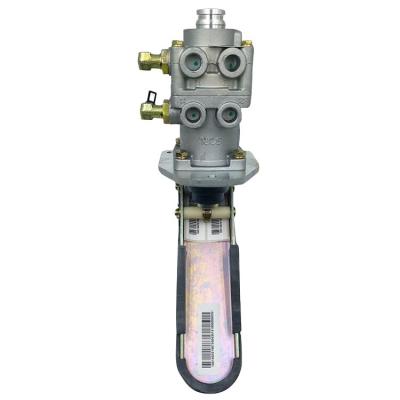 China Metal Foot Brake Valve 3514-10-00008 for Trucks and Buses Heavy Duty Engine Parts for sale