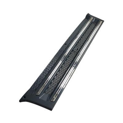 China Customized Length Front Bumper Grille Cooling Mask for Heavy Truck Body Spare Parts OEM 5302311-E91G for sale