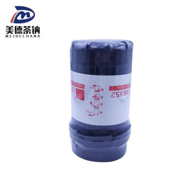 China Fuel Filter LF16352 Filter Paper Replacement for Heavy Truck Spare Parts Standard Size for sale
