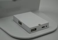 China COMER anti-theft cable locking security tablet computer display racks with alarm and charging for sale