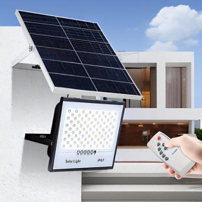 China 72 Lamp Beads Solar LED Flood Security Light Battery Operated Outdoor 50w Solar LED Flood Light for sale