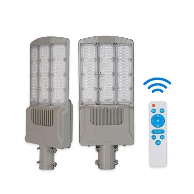 China Gray Split Solar Street Light 100W High Power Solar Garden Lights IP65 for sale