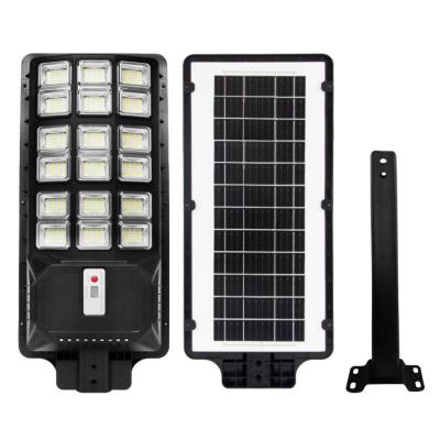 China 4200LM Integrated Solar Street Light All In One 100W IP65 Outdoor Solar LED Street Light for sale