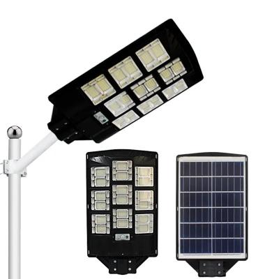 China Custom Integrated Solar Street Light 300w High Lumen Solar Garden Lights With Lifepo4 Battery for sale