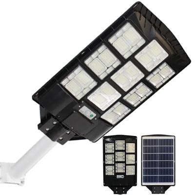 China Outdoor 200w All In One Solar Street Light Motion Sensor Weather Resistant for sale