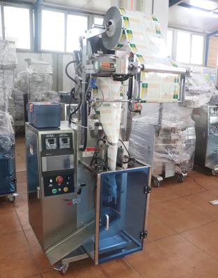 China OPP CPP Film 2000ml Spice Powder Packing Machine for sale