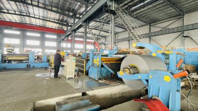 China 1800mm Sheet Metal Slitting Machine With Heavy Type Hydraulic Decoiler for sale