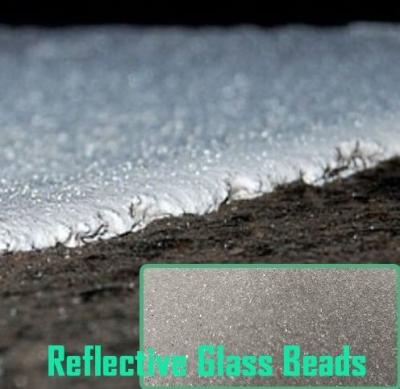 China 46HRC Reflective Glass Beads 2.5g/cm³ Density for Traffic Paint and Road Marking Applications for sale