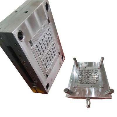 China CNC Plastic Injection Molding For Keyboard Keycaps With 500000 Cycles Life Time for sale
