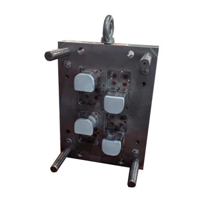 China Hot or Cold Runner System Plastic Injection Tooling for Customized Needs for sale