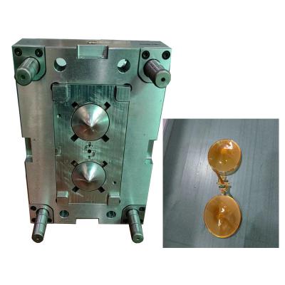 China Hot Runner System Plastic Injection Tooling for NAK80 with Mold Master Components for sale