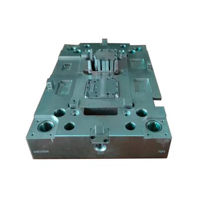 China ISO9001 RoHS SGS Multi Cavity Mold  Injection Moulding Gate Types for sale
