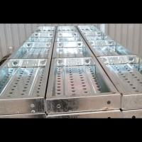 China 40mm Thickness Steel Plank Scaffold Reinforced Construction Platform Suitable for Large Scale Building Projects Shipment for sale