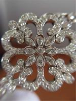 China diamonds of  sakura key 18kt gold  with yellow gold or white gold or pink gold for sale