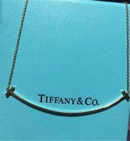 China gold of smiling face  necklace 18kt gold  with yellow gold or white gold for sale