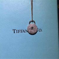 China diamonds  key necklace 18kt gold  with yellow gold or white gold or pink gold for sale