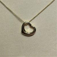 China diamonds of  love  necklace 18kt gold  with yellow gold or white gold or pink gold for sale