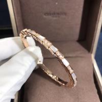 China Elegant i 18k Gold Serpenti Viper Bracelet  White MOP Natural Diamonds Real Gold Real Diamonds for sale