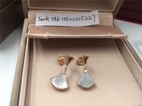 China DIVAS'DREAM earrings in 18 kt white gold with mother of pearl and diamonds for sale